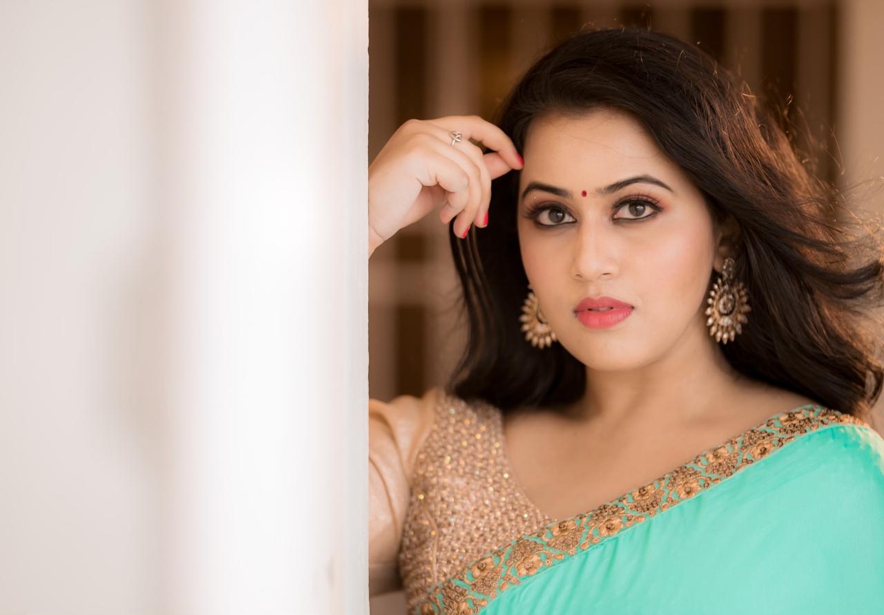 Actress Champika Stills – Tamil Cinema Platform